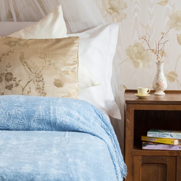 Luxury Candlewick Bedspread Traditional Bed Throw | The Better Sleep ...